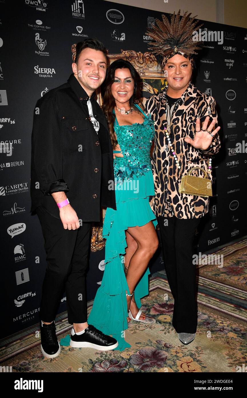 Philipp Bender, Jasmin Herren und Julian F.M. Stoeckel beim Public ...