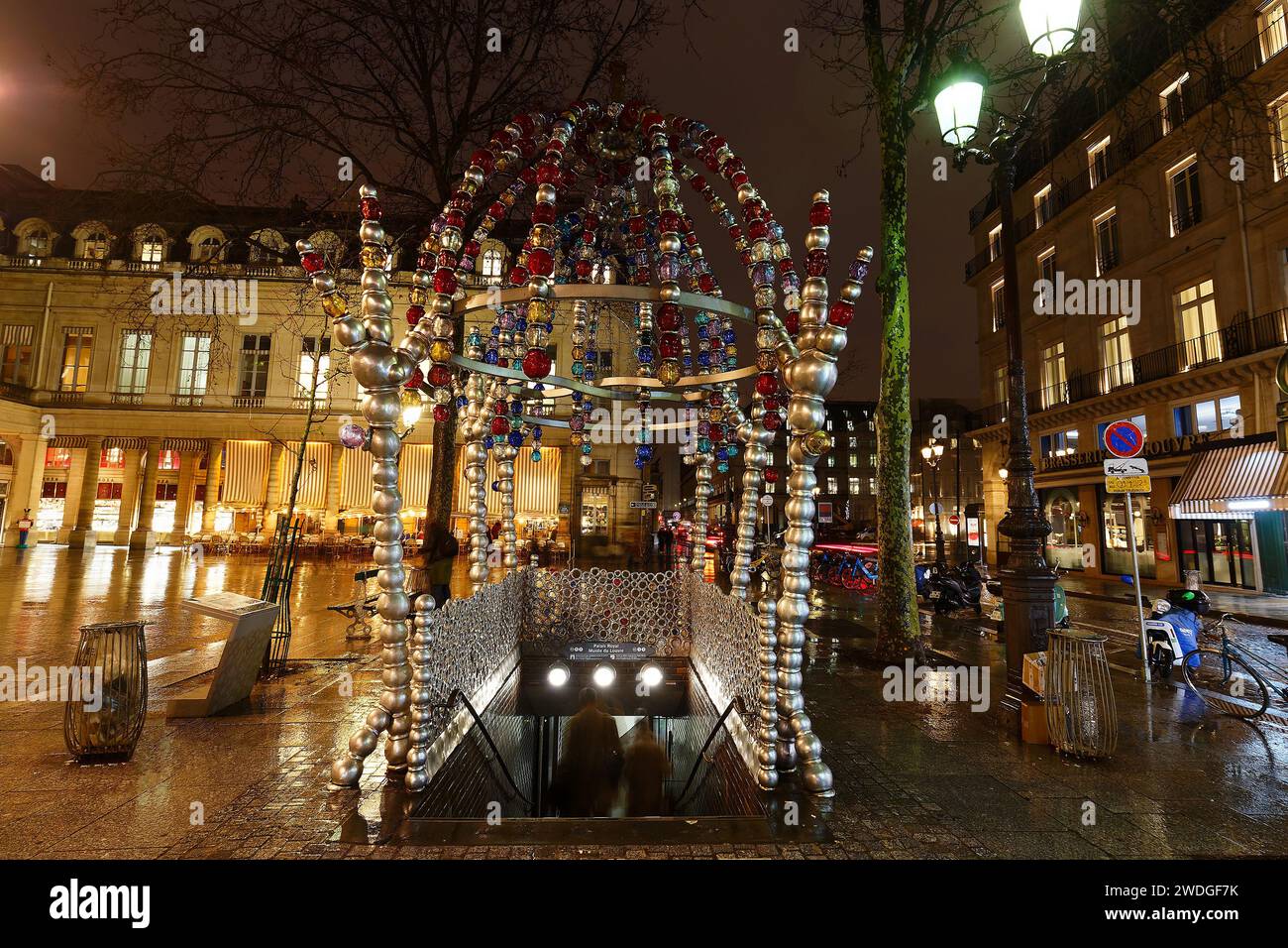 Paris, France - January 19, 2024 : Le Kiosque des noctambules, Palais ...