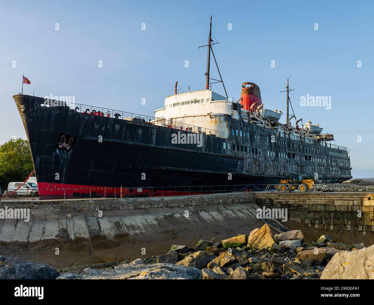 Duke of lancaster ship hi-res stock photography and images - Alamy