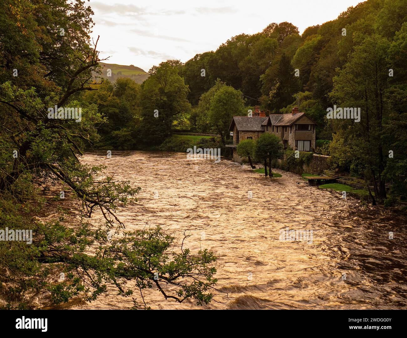 Flooding river dee hi-res stock photography and images - Alamy