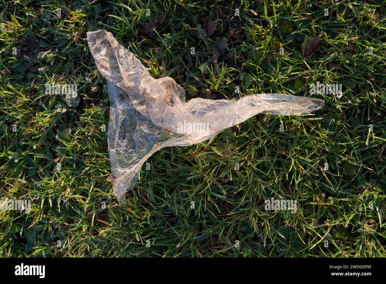 Plastic wrap hi-res stock photography and images - Alamy