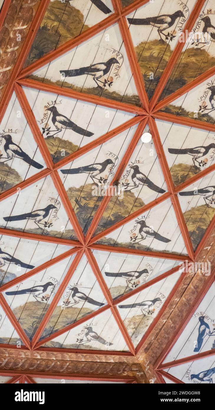 Bird motif ceiling hi-res stock photography and images - Alamy