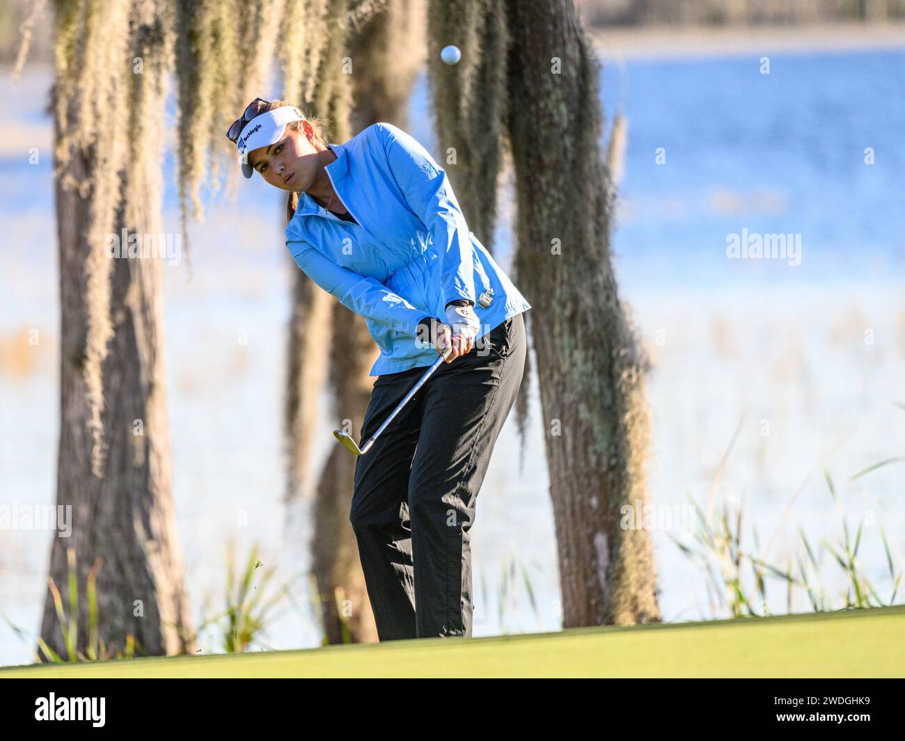 Orlando, FL, USA. 20th Jan, 2024. Alexa Pano chips up to the 18th green ...