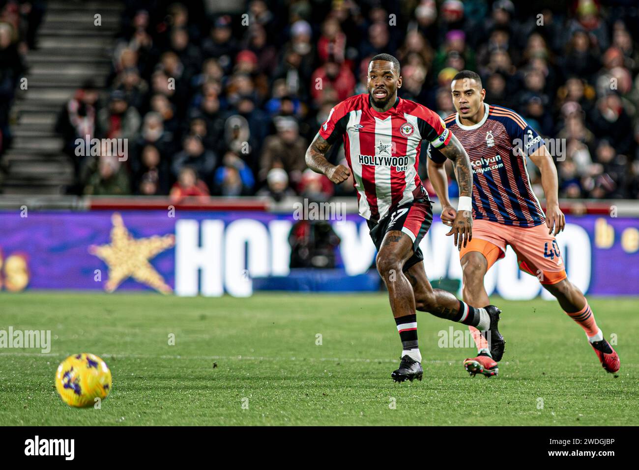 Brentford, UK. 20th Jan, 2024. Murillo of Nottingham Forest (R) marking ...