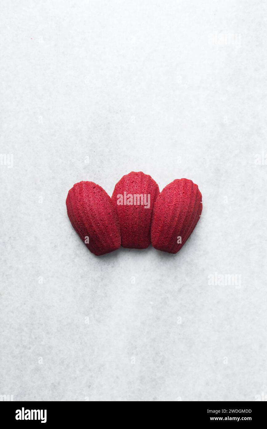 Red madeleines hi-res stock photography and images - Alamy