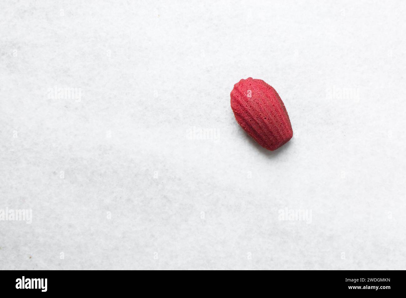 Red velvet madeleines hi-res stock photography and images - Alamy