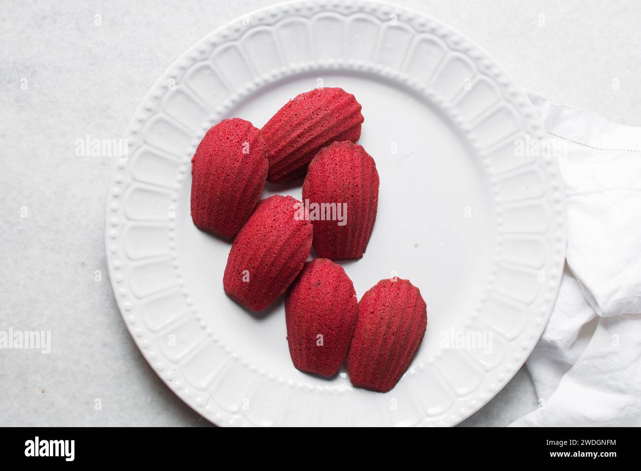 Red madeleines hi-res stock photography and images - Alamy