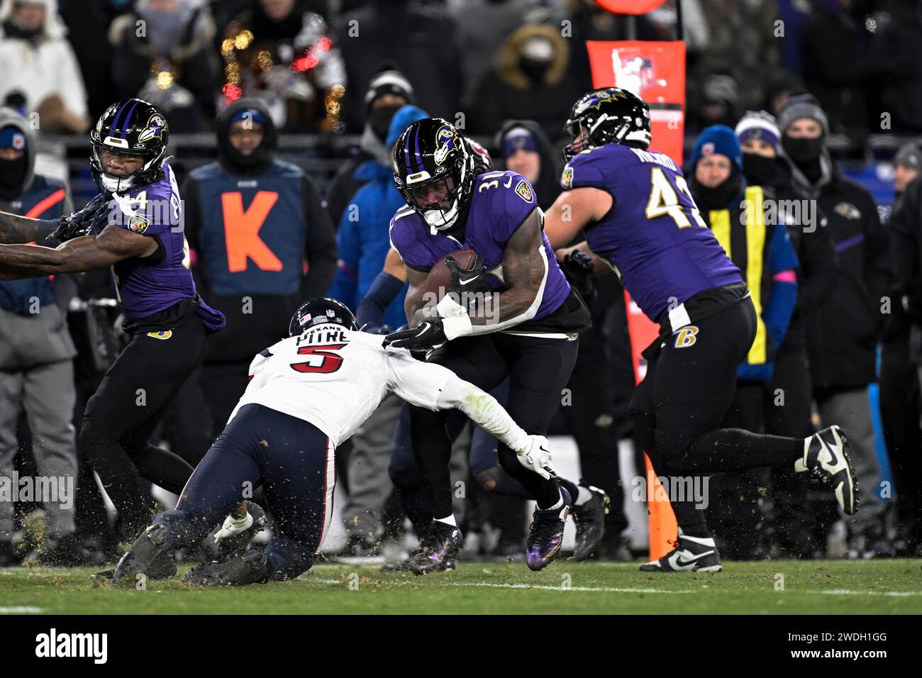 Baltimore Ravens running back Dalvin Cook runs the ball as Houston ...