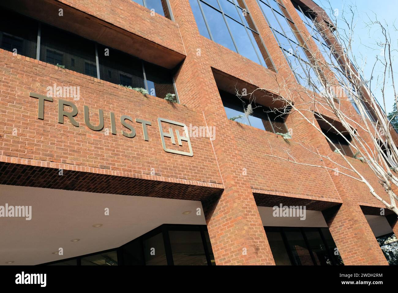 Suntrust banks hi-res stock photography and images - Alamy