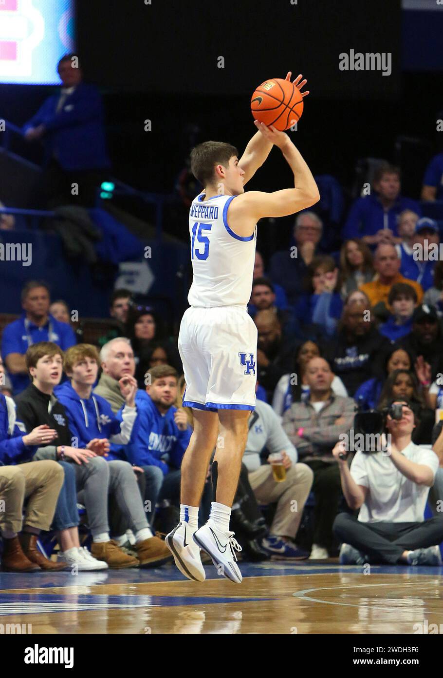 LEXINGTON, KY - JANUARY 20: Kentucky Wildcats guard Reed Sheppard (15 ...