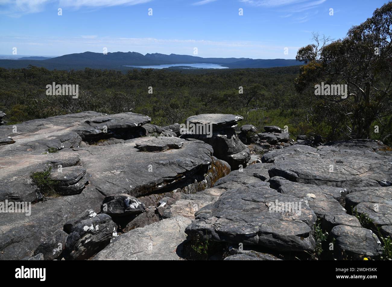 Rock formations beside The Balconies trail in the Grampians National ...
