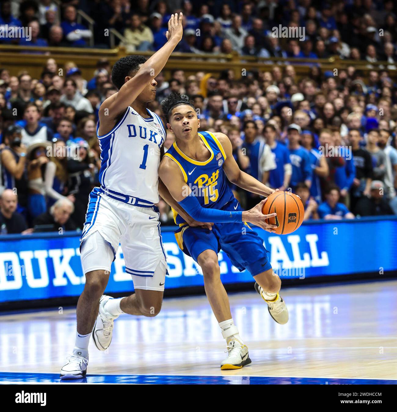 January 20, 2024: Pittsburgh freshman Jaland Lowe (15) drives to the ...