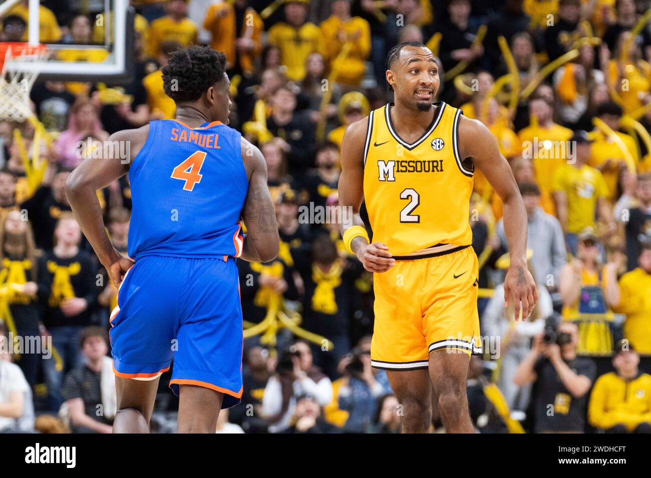 Missouri's Tamar Bates, right, celebrates a basket in front of Florida ...