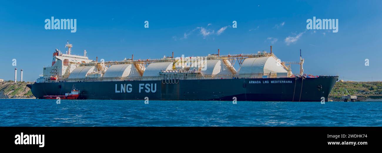 Floating storage unit hi-res stock photography and images - Alamy