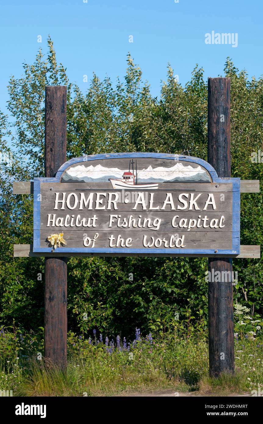 wood sind, boat Sign welcomes visitors to Homer Alaska Stock Photo - Alamy