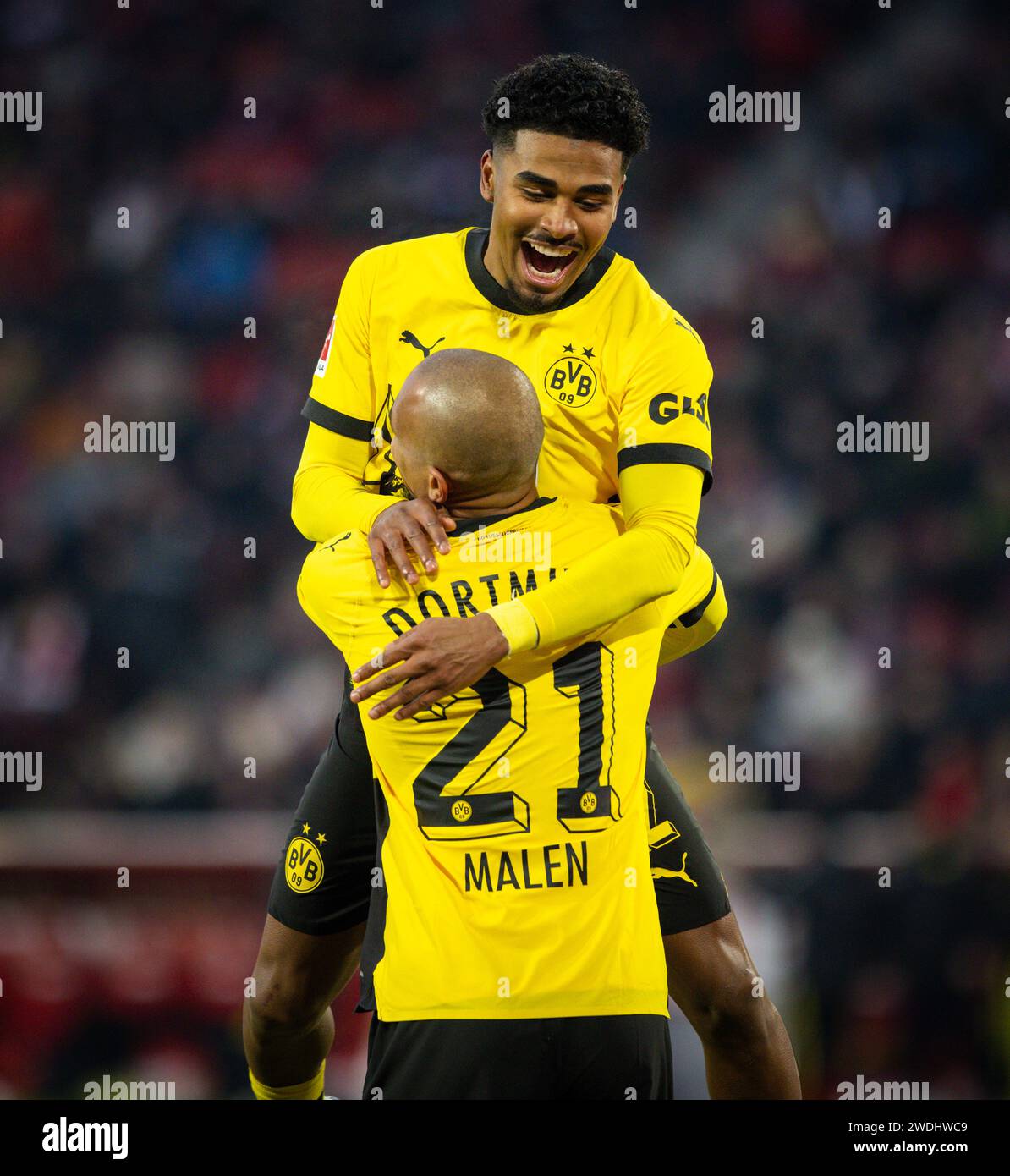 Cologne, Germany. 20th Jan 2024. Torjubel: Donyell Malen und Ian Maatsen (BVB) 1. FC Köln ...