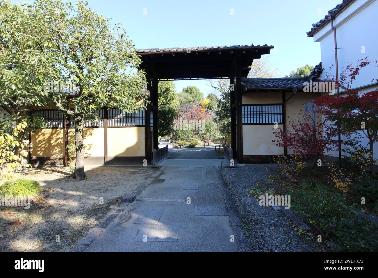 North entrance gate of Shosei-en Garden in Kyoto, Japan Stock Photo - Alamy