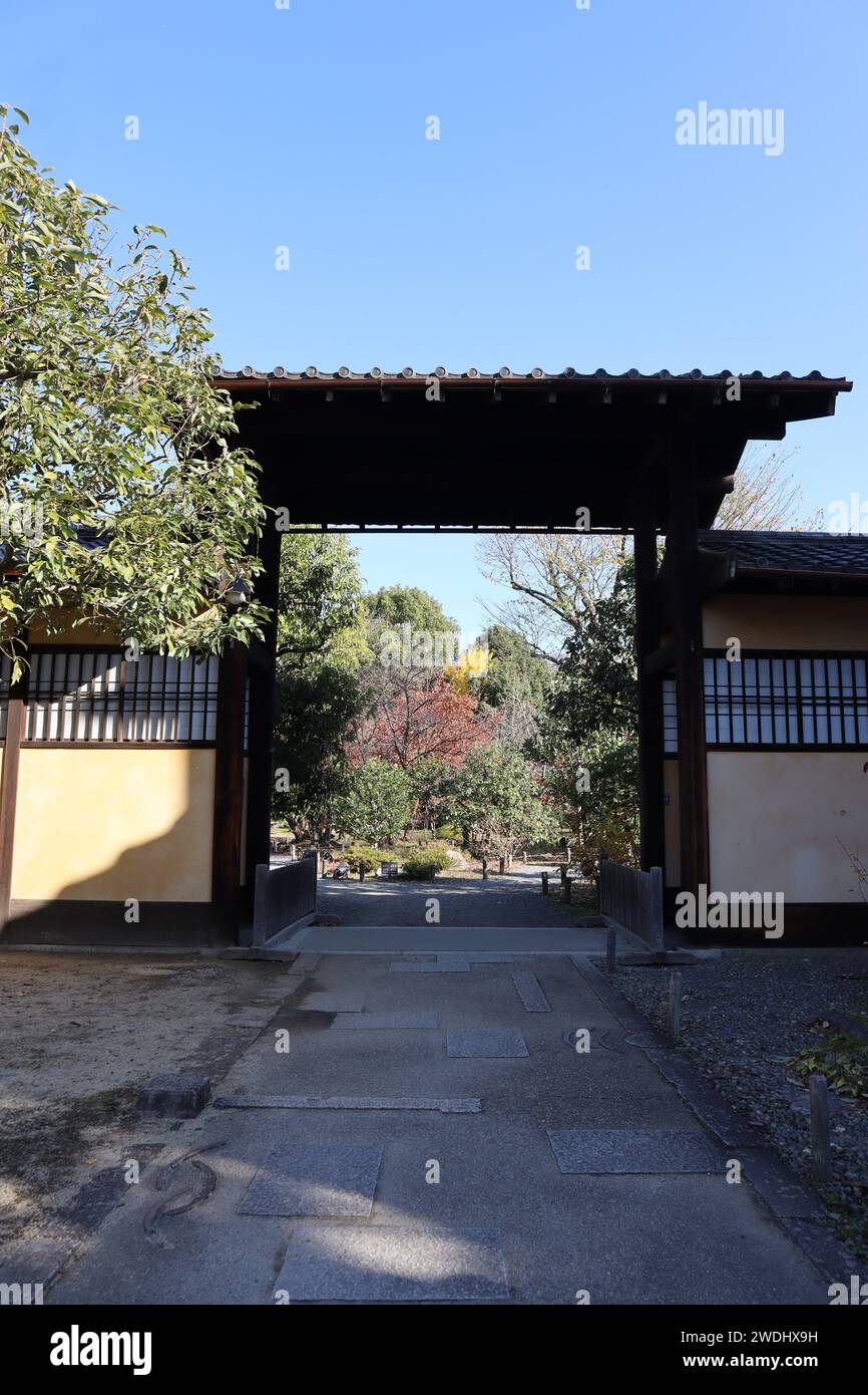 Entrance gate japanese garden in hi-res stock photography and images ...