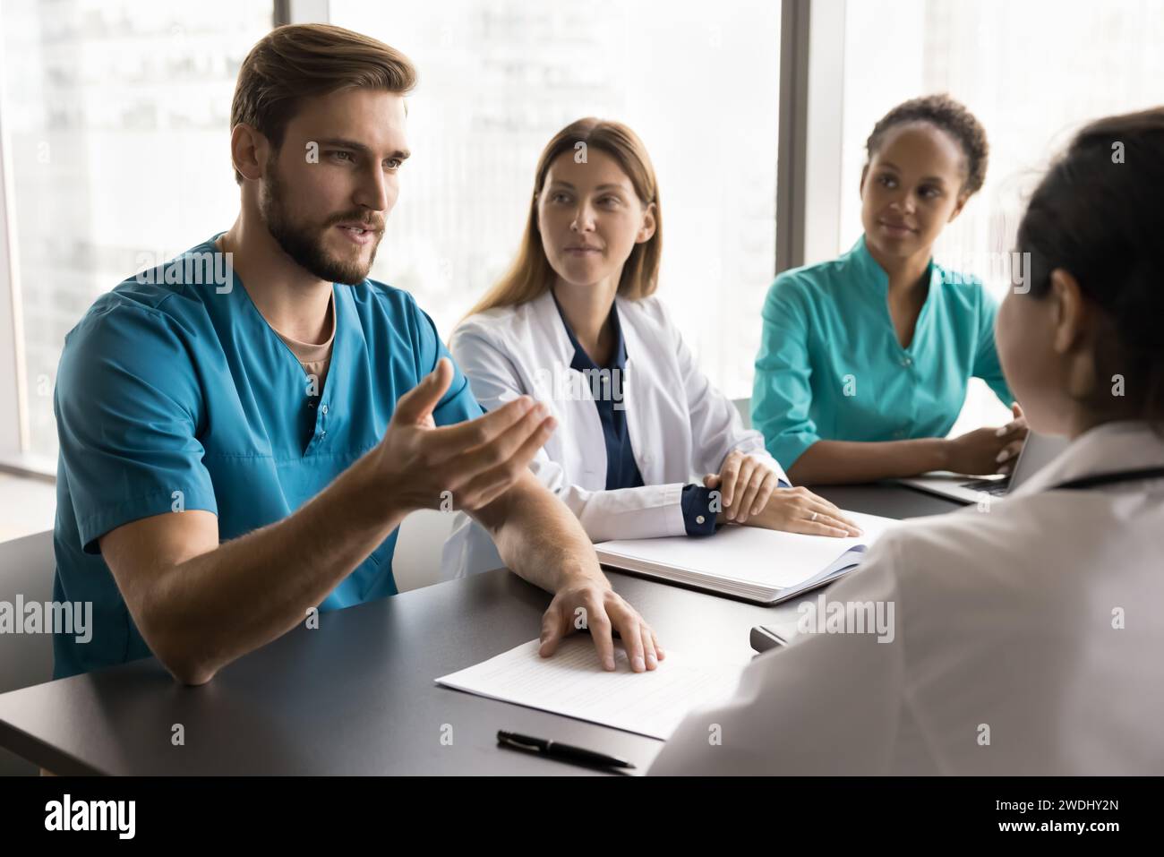 Serious black woman speaking hi-res stock photography and images - Alamy