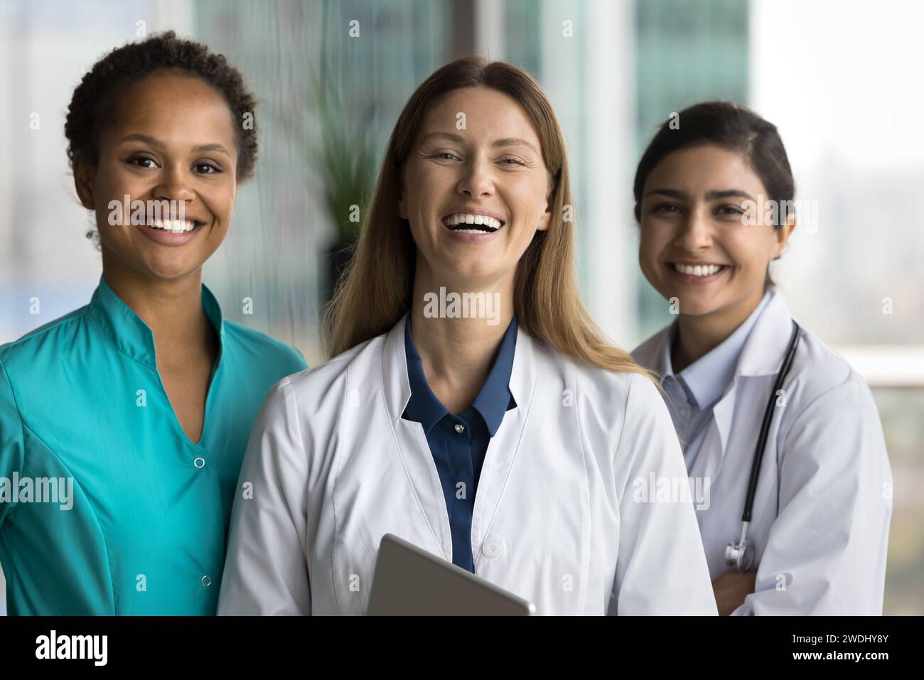 African female medical leader hi-res stock photography and images - Alamy