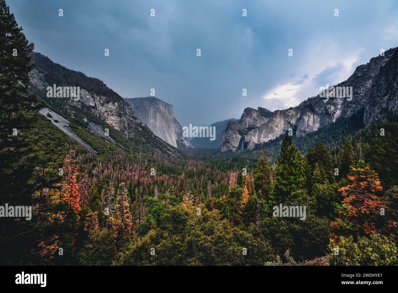 The Beautiful Tunnel View of Yosemite National Park on a Cloudy Day ...