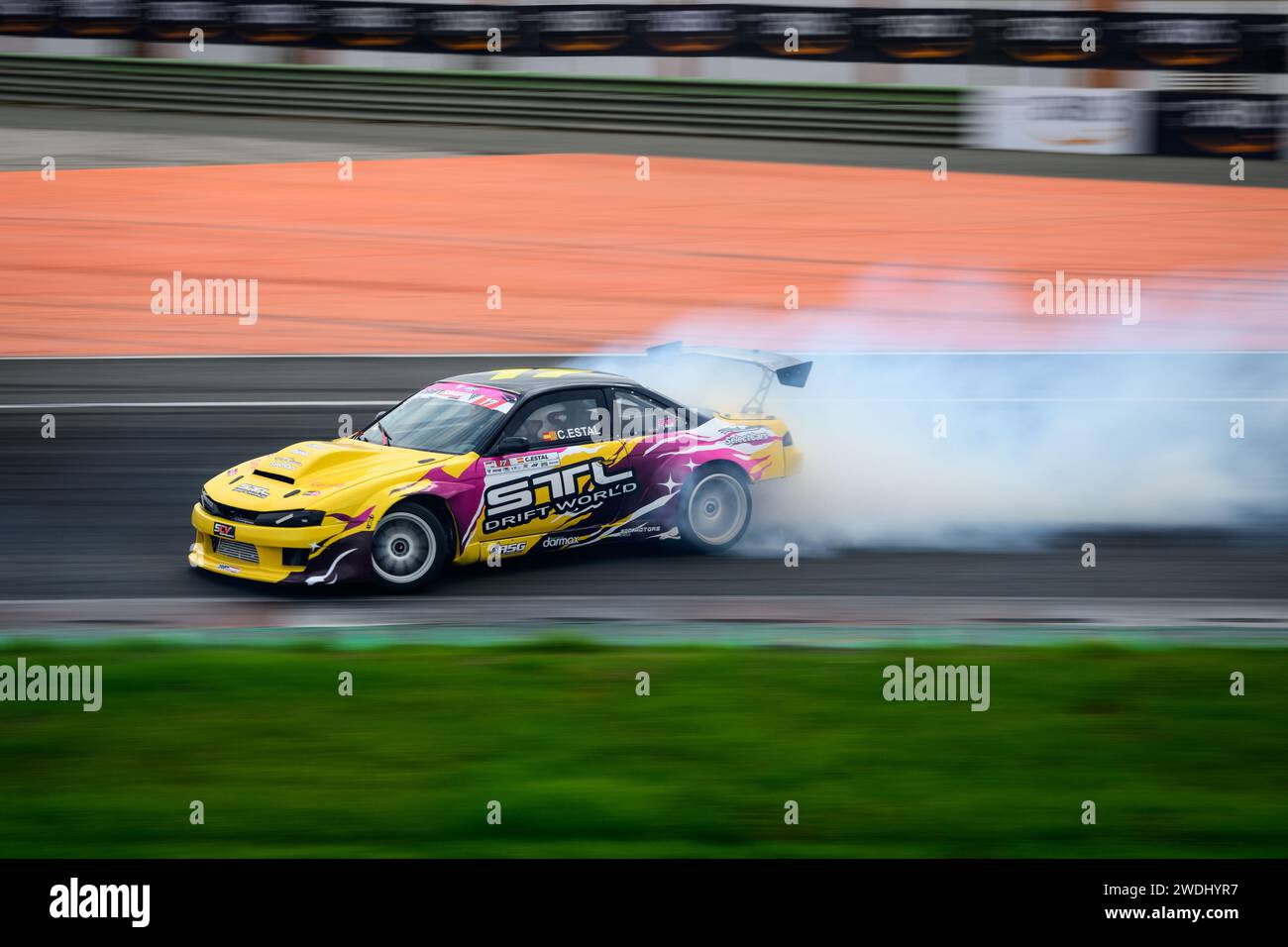 Fast and furious cars hi-res stock photography and images - Alamy