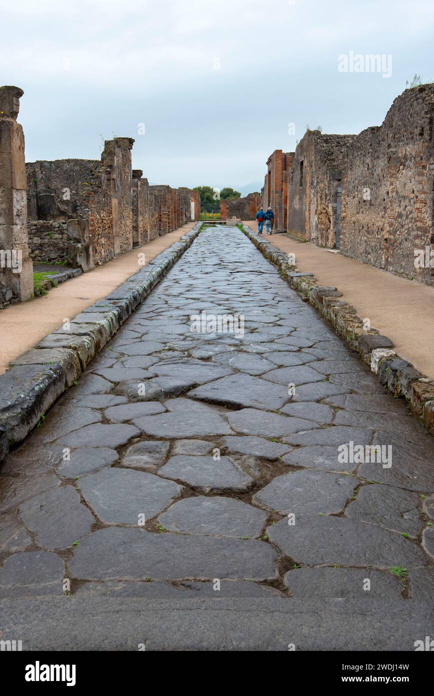 Ancient Street with Ruts - Pompeii - Italy Stock Photo - Alamy