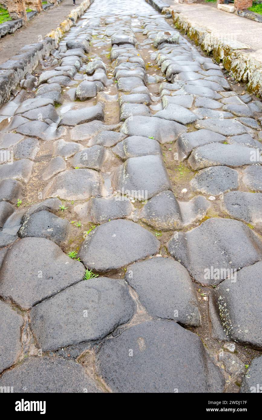 Ancient Street with Ruts - Pompeii - Italy Stock Photo - Alamy