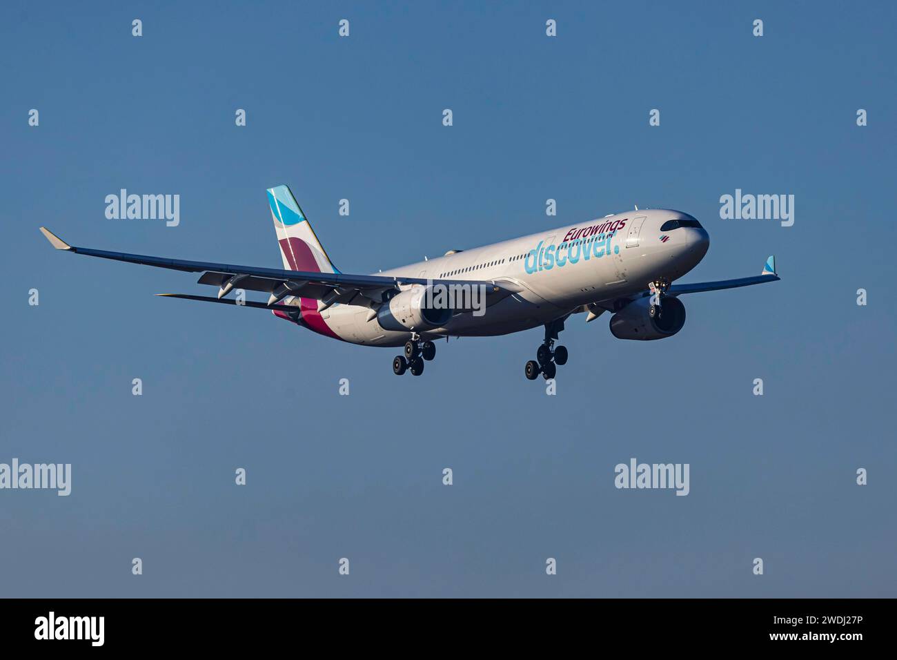 Flugzeug im Landeanflug am Frankfurt Airport, Flughafen Fraport. Luftfahrzeugkennzeichen: D-AIKE ...