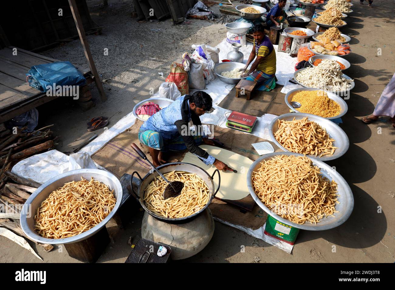 Bangladesh sweets hi-res stock photography and images - Alamy