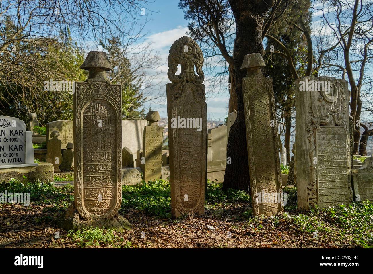 The Cemetery of Eyup Sultan Camii, Istanbul, Turkey Stock Photo - Alamy