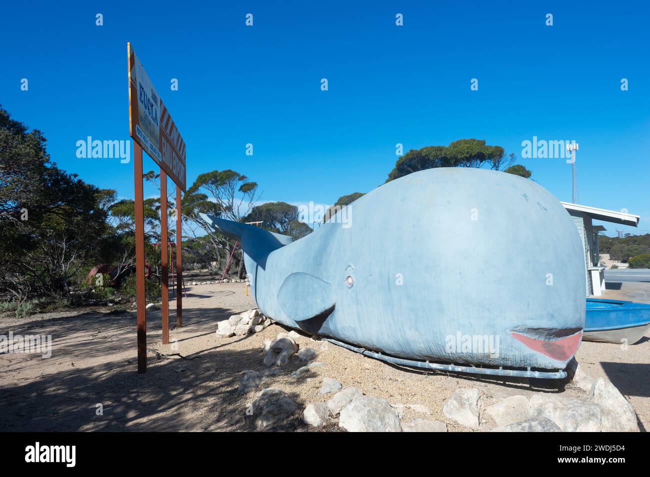 The Big Eucla Whale statue, Eucla, Nullarbor Plain, Western Australia ...