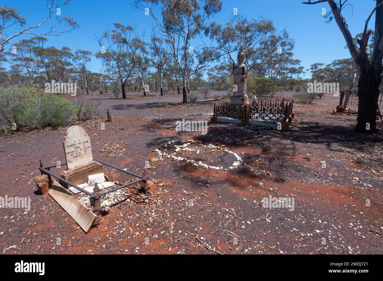 Bulong cemetery hi-res stock photography and images - Alamy