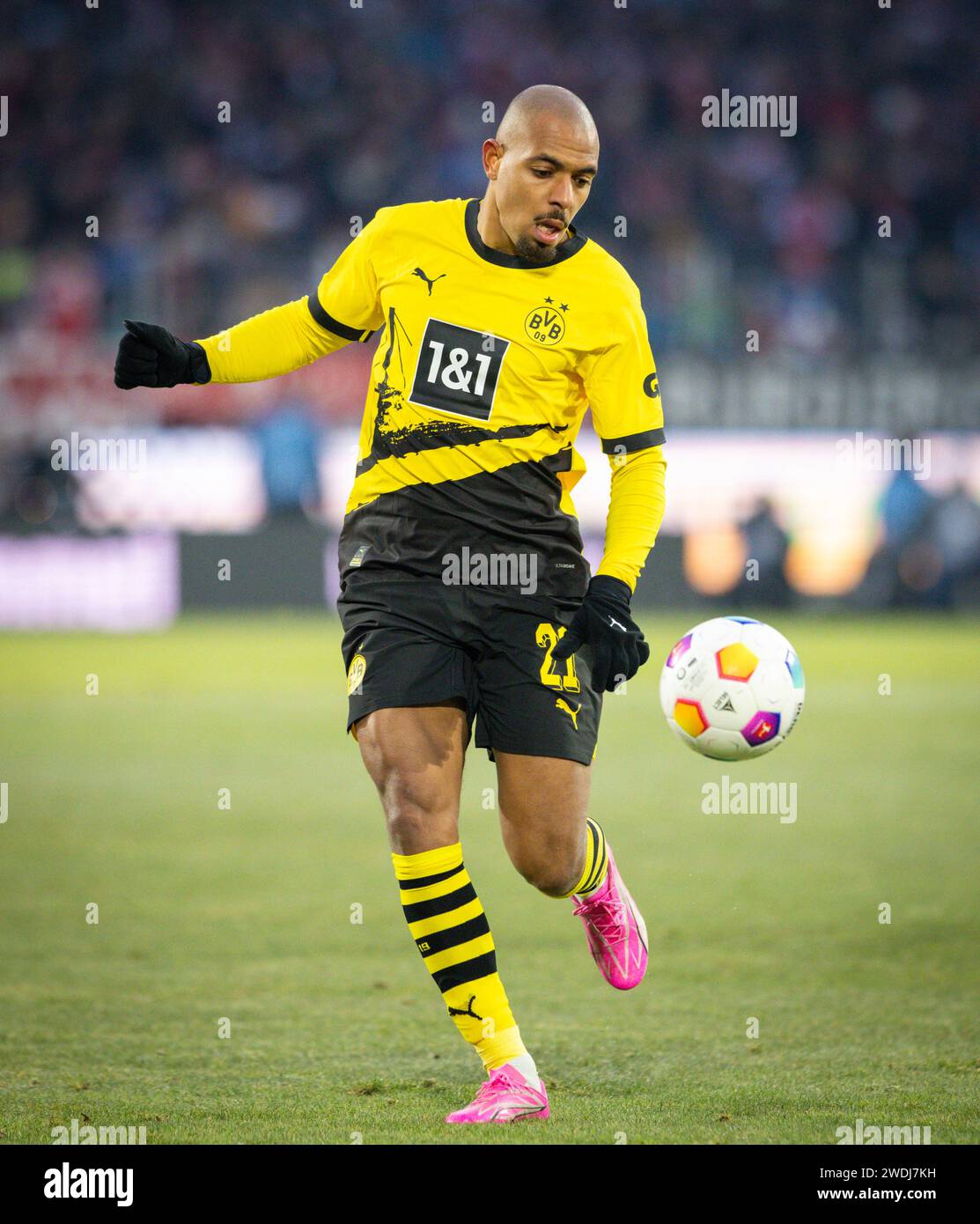 Cologne, Germany. 20th Jan 2024. Donyell Malen (BVB) 1. FC Köln ...