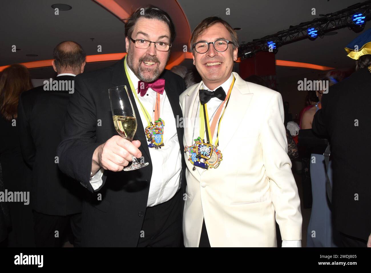 Andre Hartmann Saenger Musiker Kabarettist Thomas Linsmayer GF ...