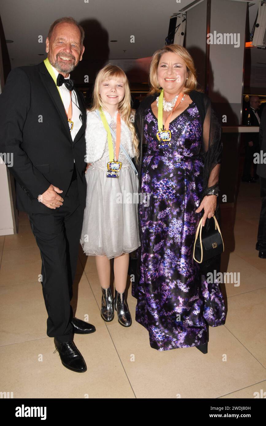 Uwe Erhardt Musiker Angela Wiedl Saengerin mit Tochtee Gina Muenchen 20 ...