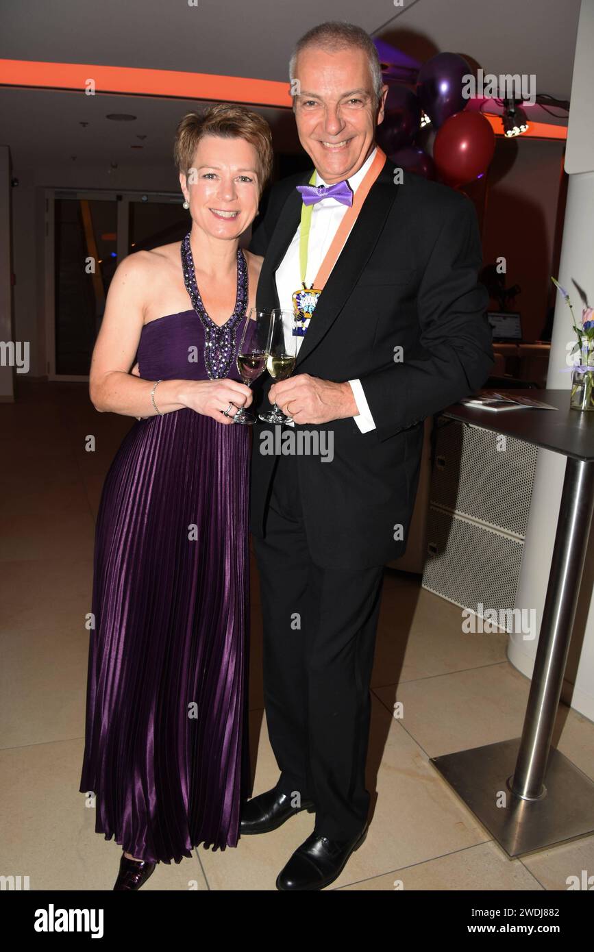 Irmgard Dr.Michael Moeller Hofbraeu Vorstand Muenchen 20.01.2024 Deutsches Theater Narrhalla ...