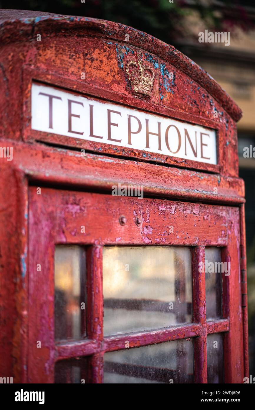 Color image of an old English telephone booth Stock Photo - Alamy