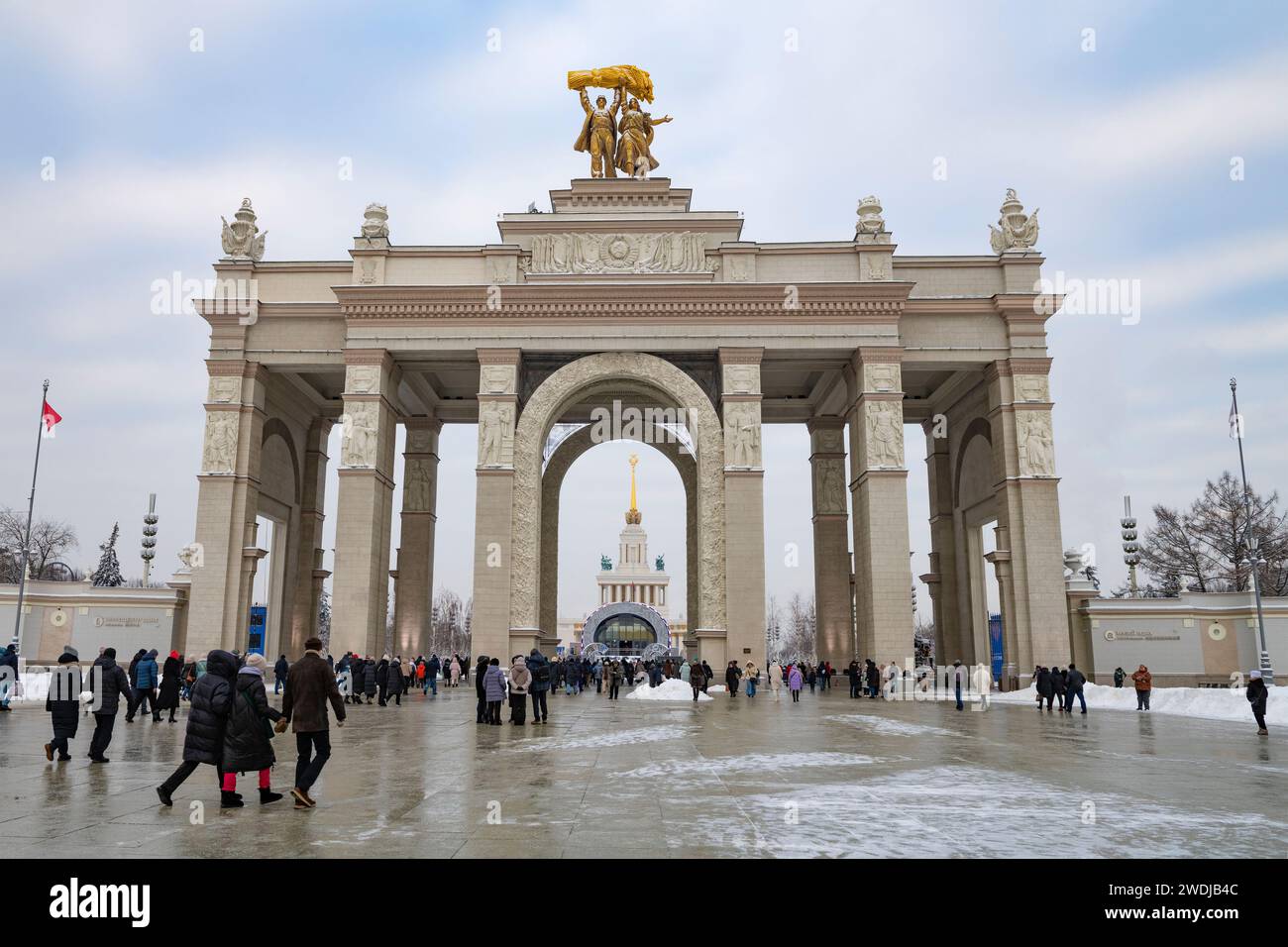 MOSCOW, RUSSIA - JANUARY 06, 2024: The central entrance to the All ...