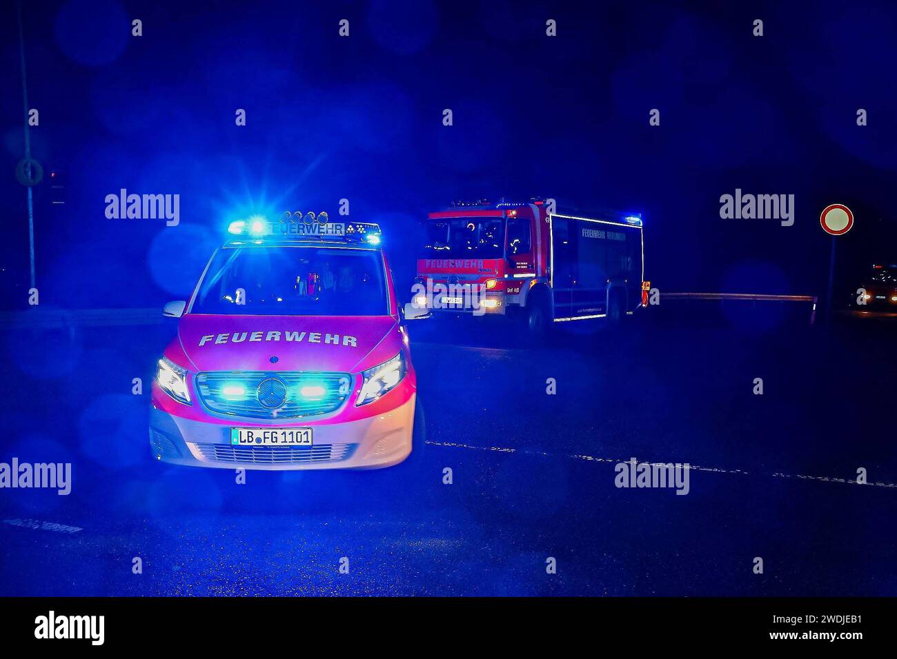 Feuerwehr anweisung hi-res stock photography and images - Alamy