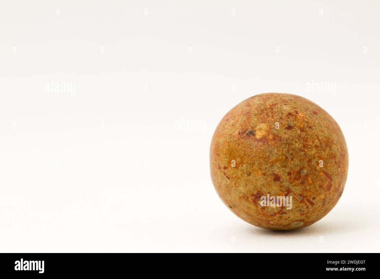 Single marble hi-res stock photography and images - Alamy