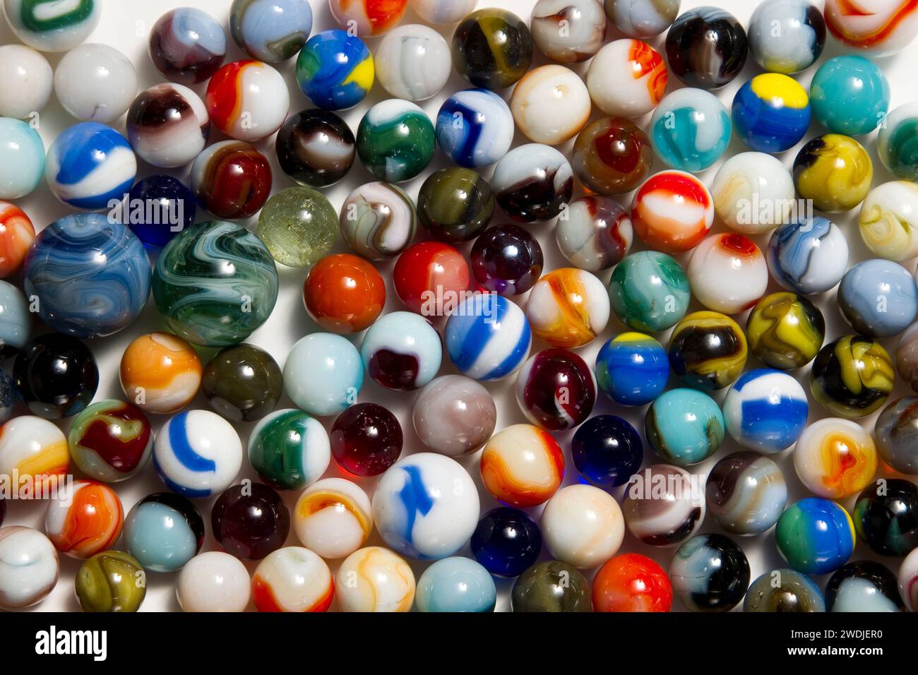 Multi colored marbles hi-res stock photography and images - Alamy