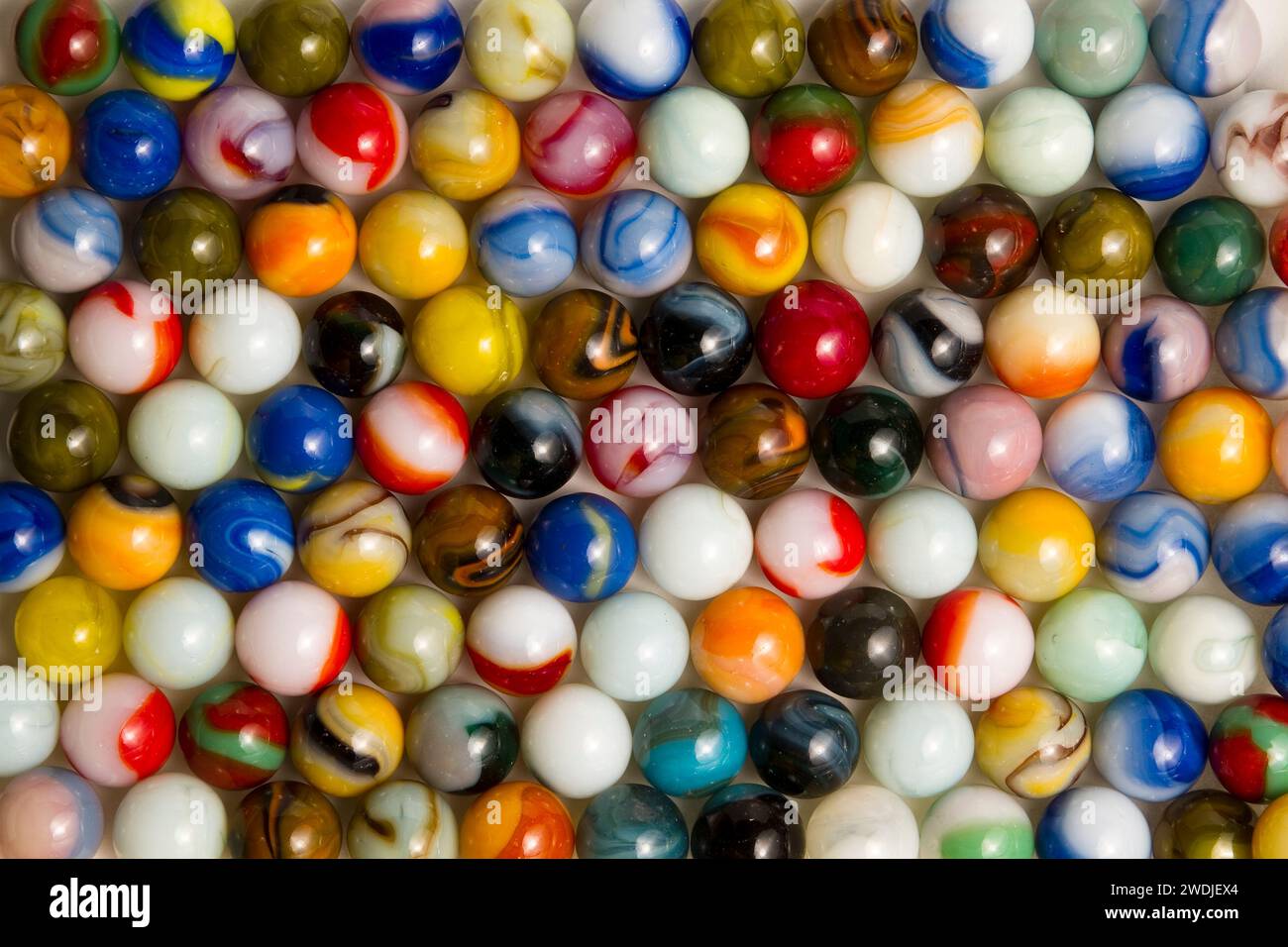 Multi colored marbles hi-res stock photography and images - Alamy