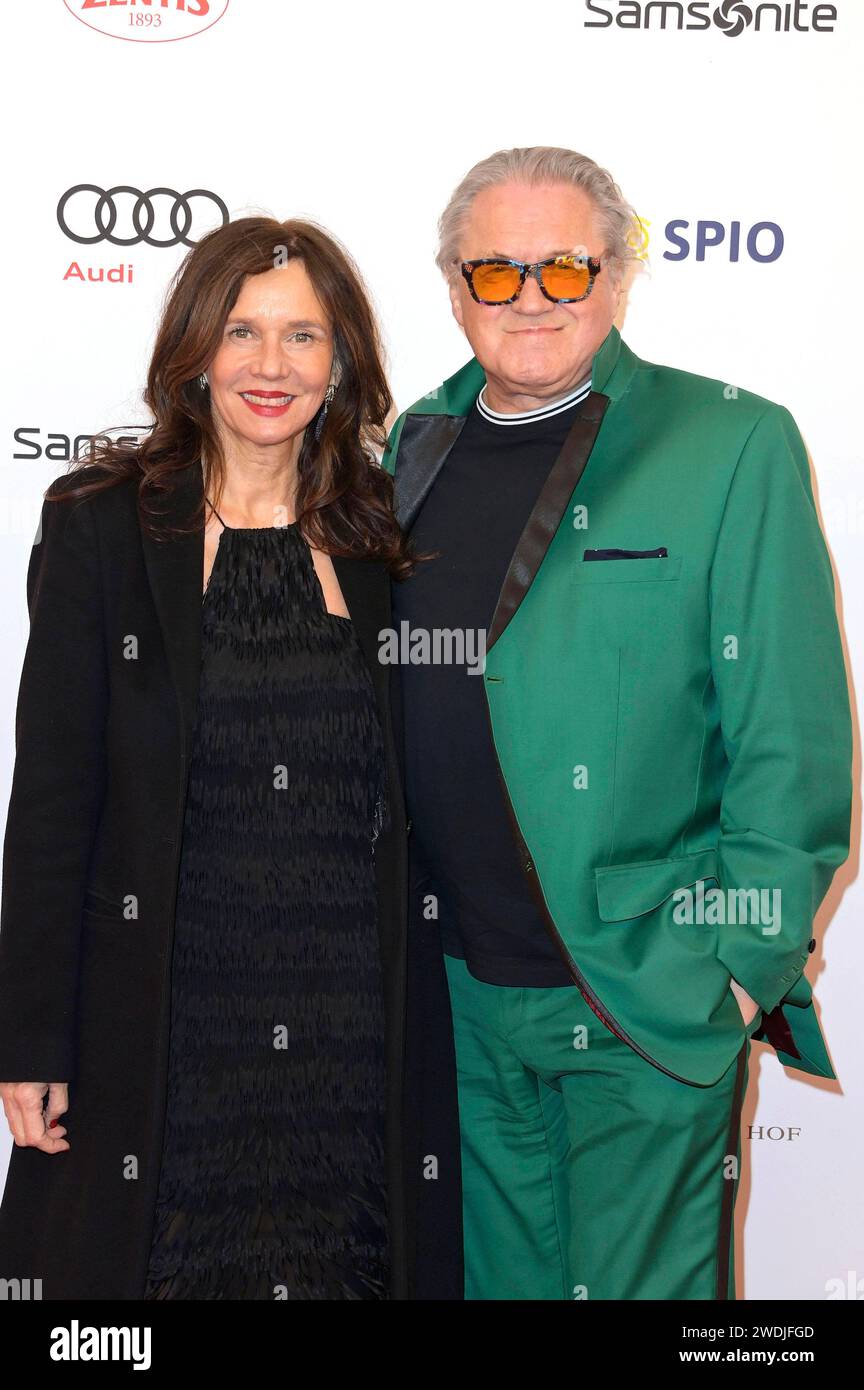 Michael Brandner mit Ehefrau Karin Brandner beim 48. Deutschen Filmball ...