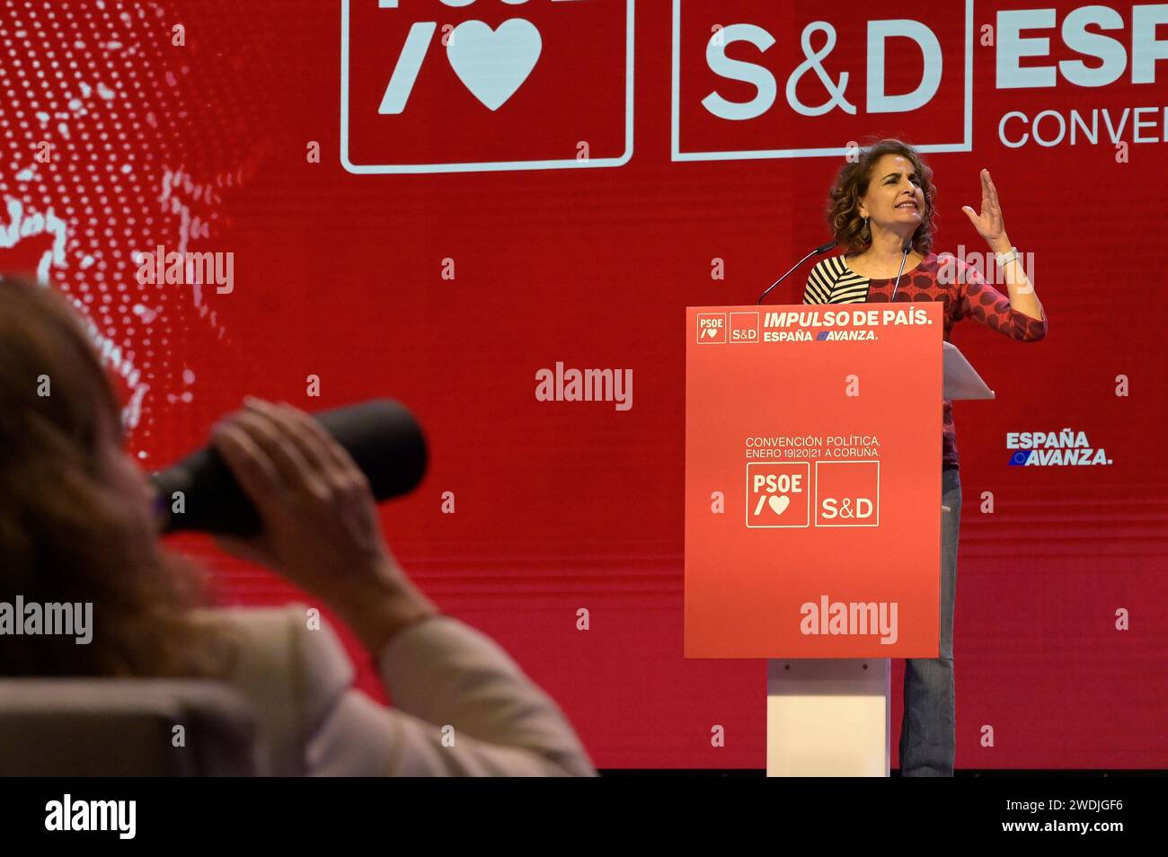 The First Vice-President of the Government and Minister of Finance ...