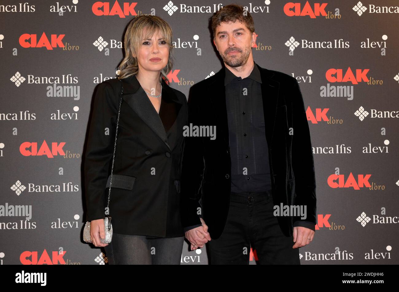Michele Riondino mit Partnerin Eva Nestori bei der Verleihung des ...