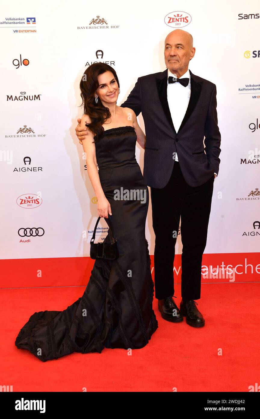 Heiner Lauterbach mit Ehefrau Viktoria Lauterbach beim 48. Deutschen Filmball 2024 im Hotel ...