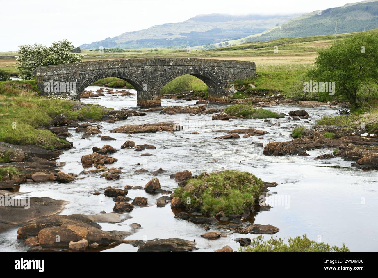 Landscape on the isle of Mull (Scotland) with double-arched bridge ...