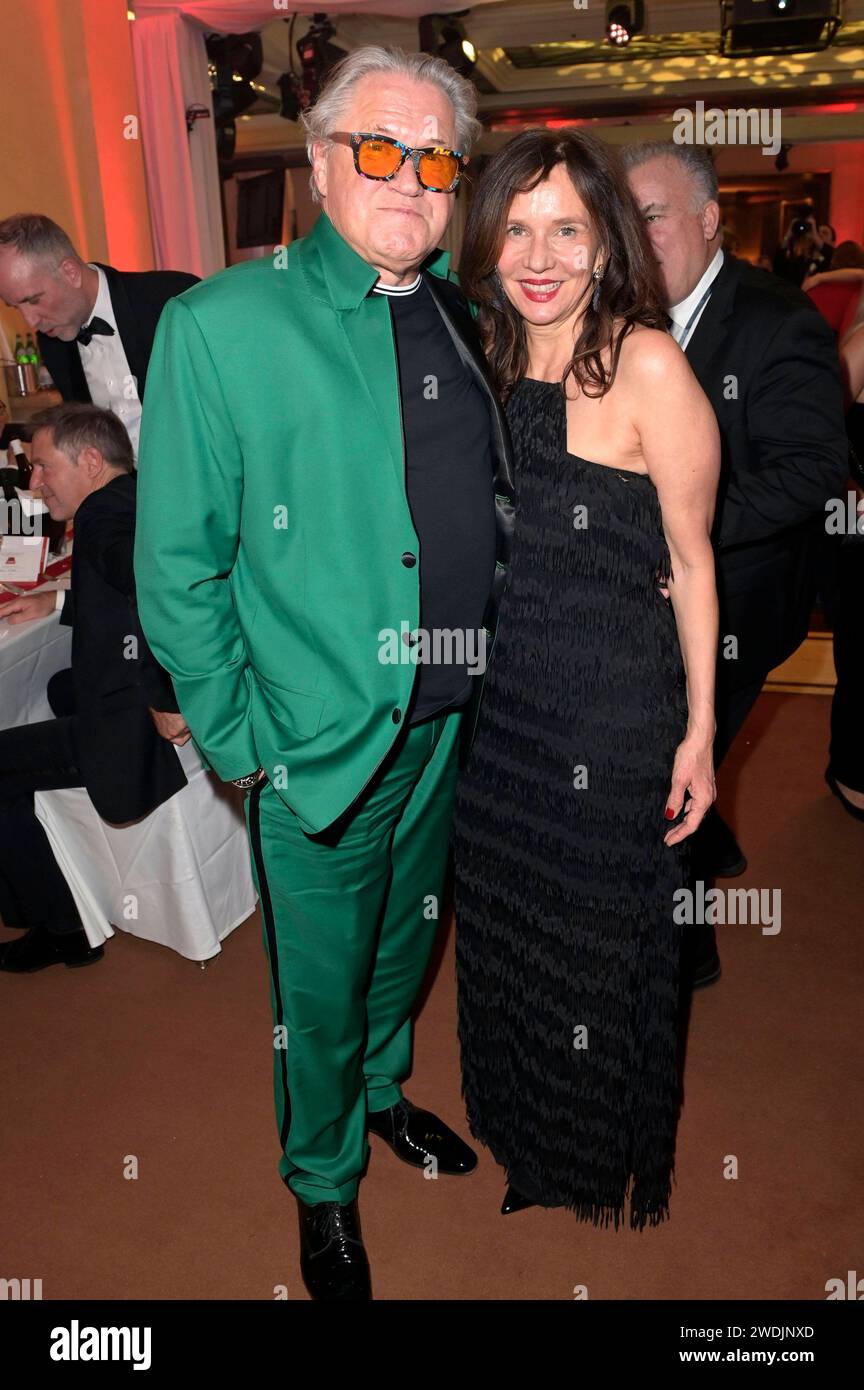 Michael Brandner mit Ehefrau Karin Brandner beim 48. Deutschen Filmball ...