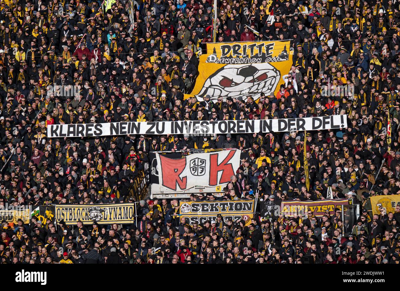 Logo dynamologo hi-res stock photography and images - Alamy